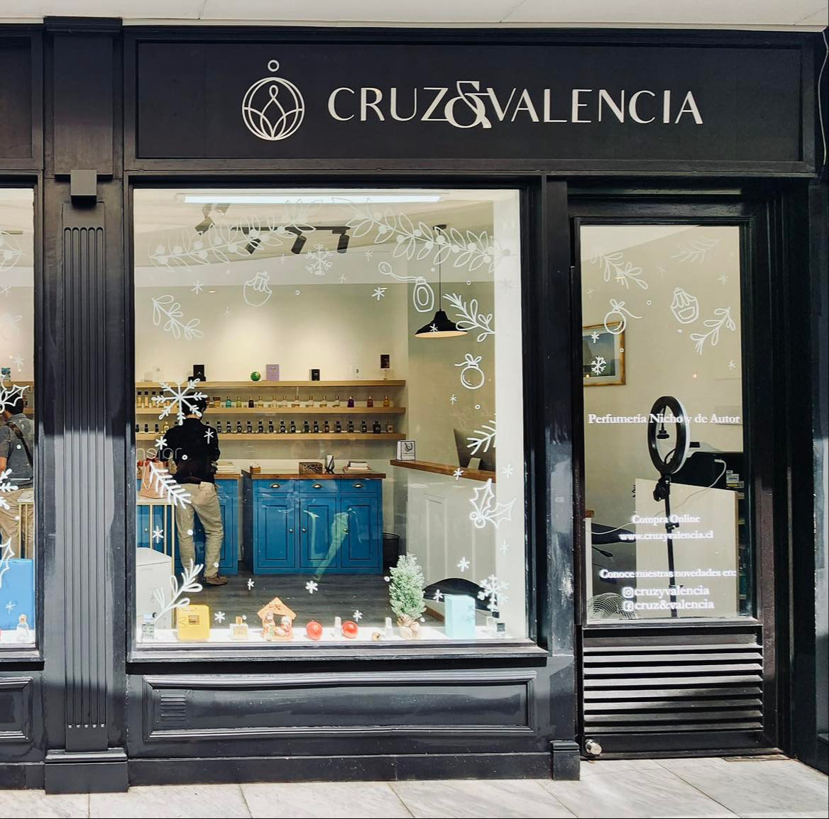 Day Three Fragrances , Luxury Perfumes